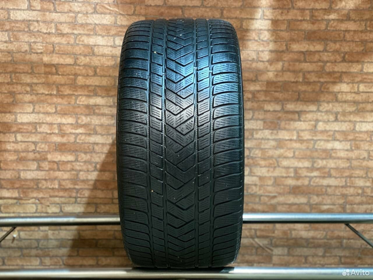 Pirelli Scorpion Winter 305/35 R21 — фото 1