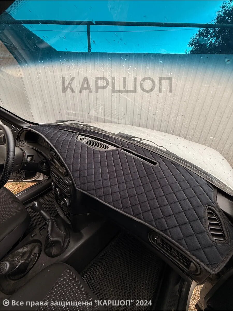 Накидка на панель для Нива Шевроле