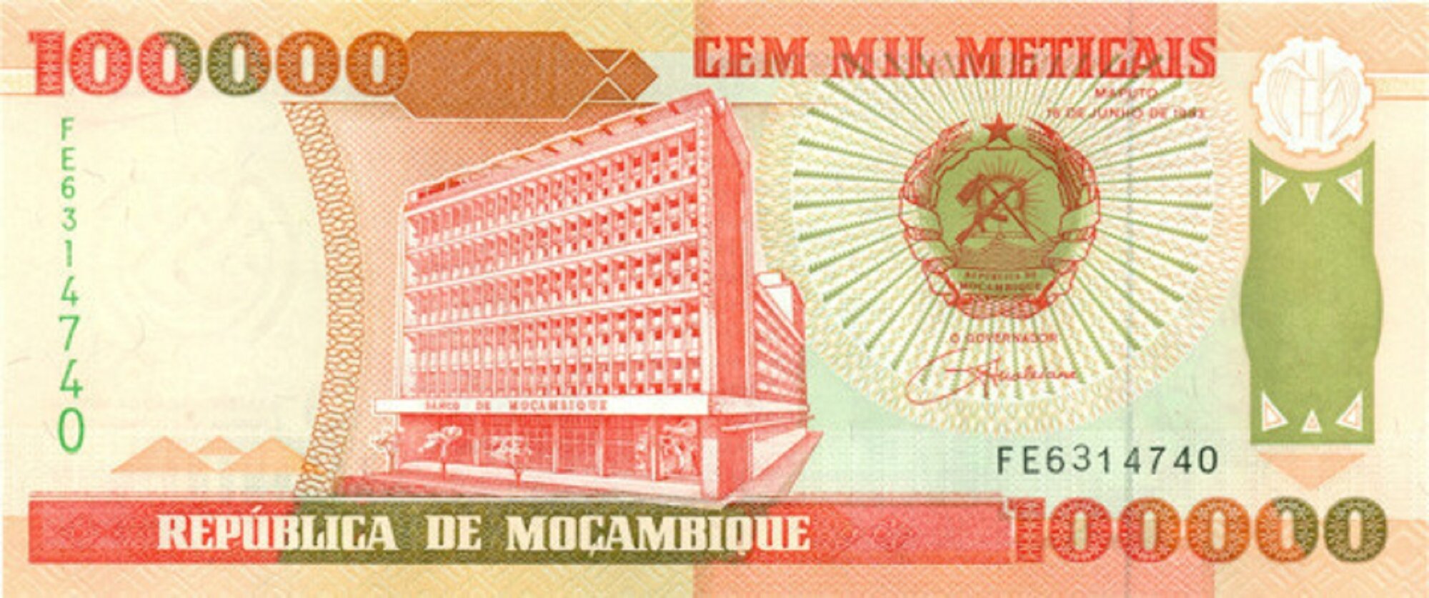 Банкнота номиналом 100000 метикас Мозамбика 1993 года. Состояние UNC Р-139 (33530)
