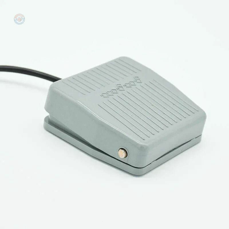 Ножной переключатель для сварки и пайки, моментальный педальный контроллер 220 В 10 А, пружинный возврат, универсальный аксессуар для сварочного оборудования