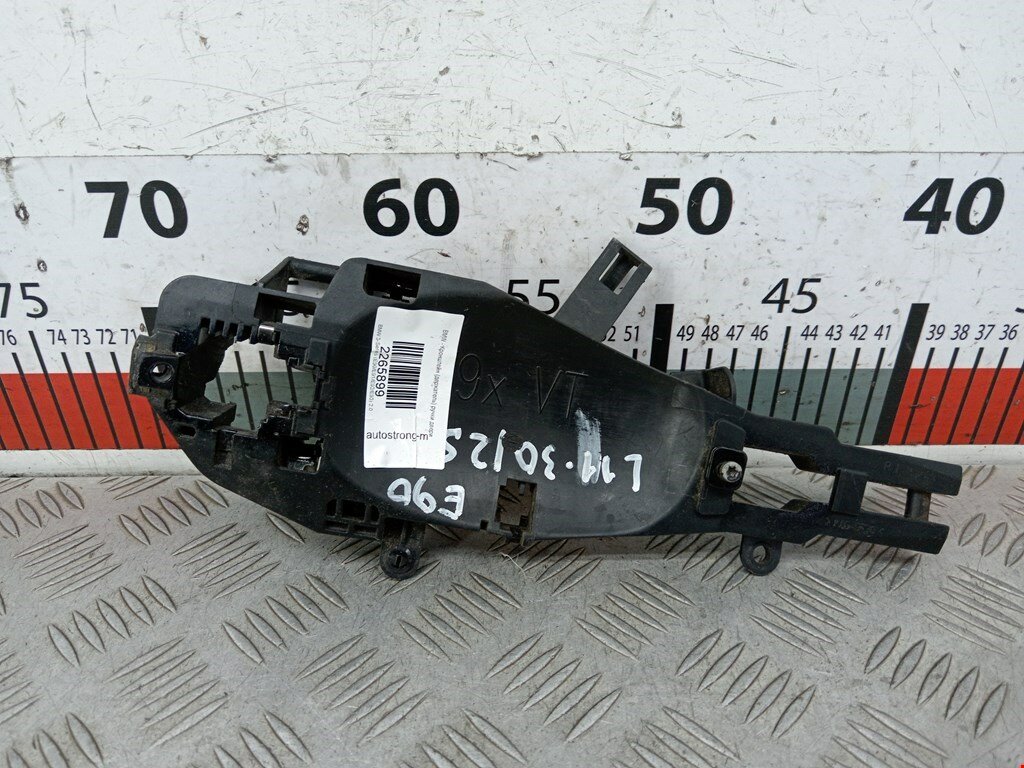 Кронштейн (держатель) ручки двери BMW 3-Series (E90/E91/E92/E93) 51227199839 арт. 2265899
