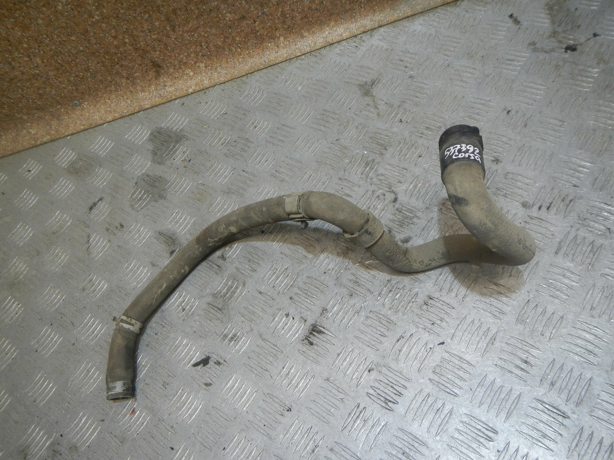 Б/У Патрубок отопителя, Opel (Опель)-CORSA D (06-) OPEL CORSA D (06-) Без видимых повреждений. 537392 GENERAL MOTORS арт...