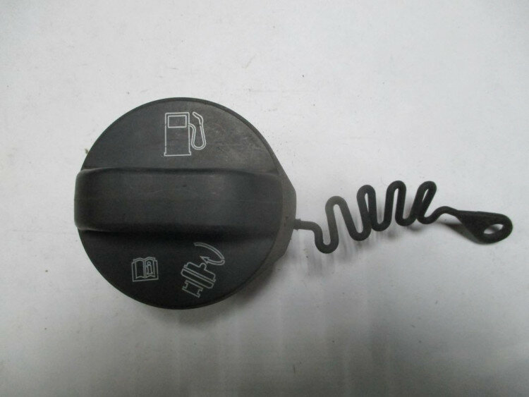 Крышка бензобака 20883886 4802601 Шевроле Каптива Опель Антара для бензина