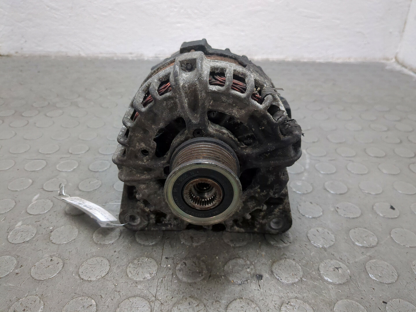 Генератор Nissan X-Trail (T32) Б/У