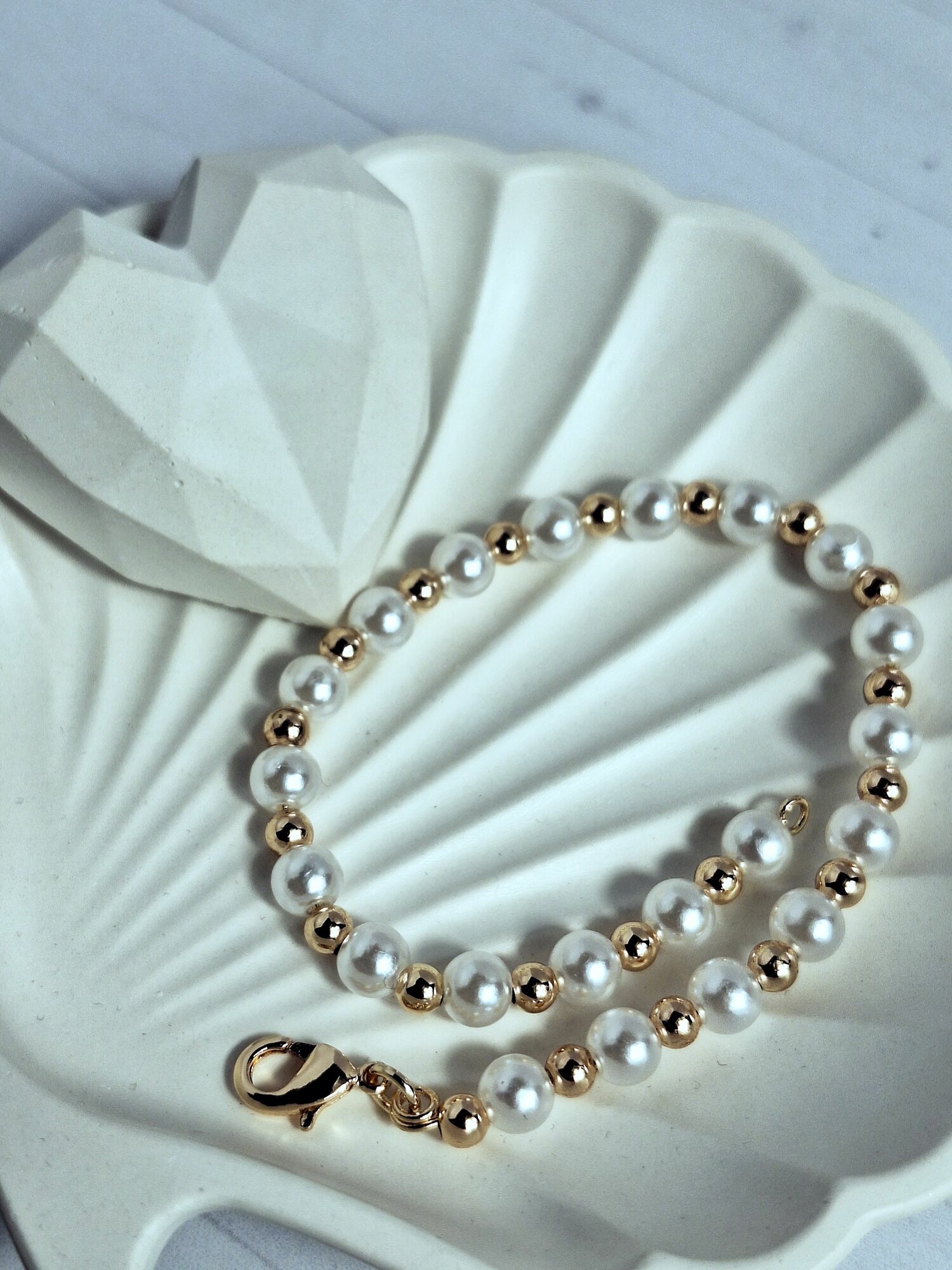 Браслет, искусственный камень, жемчуг имитация