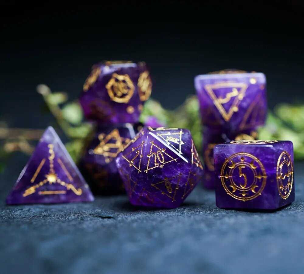 Baldur's Gate 3, звездное небо, DnD dice, кости из натуральных драгоценных камней, Подземелья и драконы игральные кости, Природный камень, 7 шт, аметист
