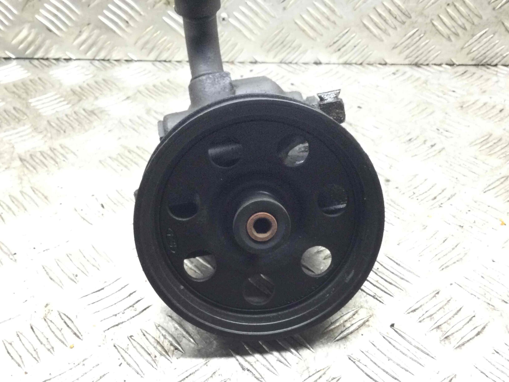 Б/У Насос гидроусилителя руля Ford Focus 1 поколение [рестайлинг] (2001-2005) 2001 г.