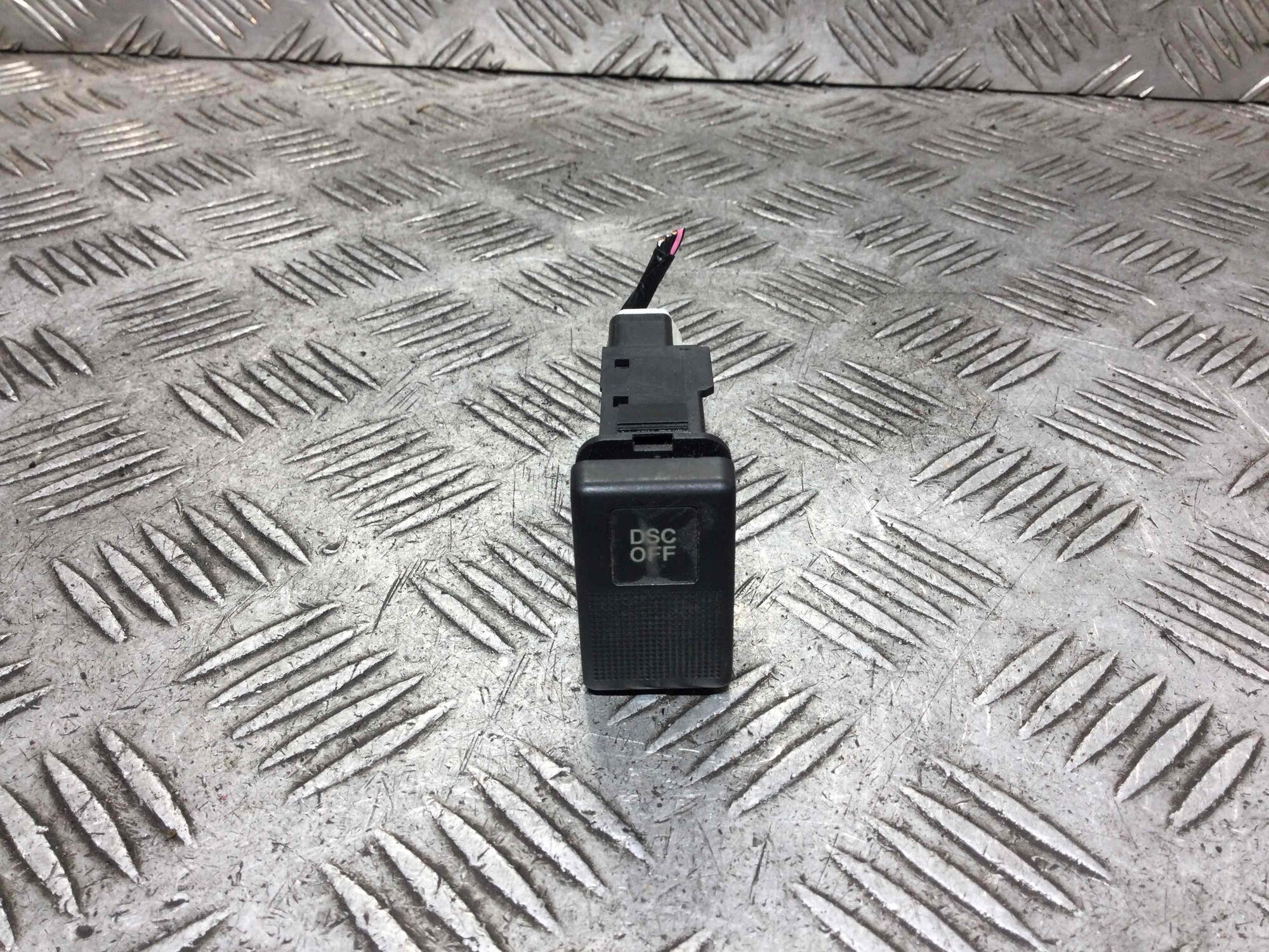 Б/У Кнопка антипробуксовочной системы (ABS/ESP) Mazda 6 6 I (GG,GY) 2002 - 2007 2007 г.