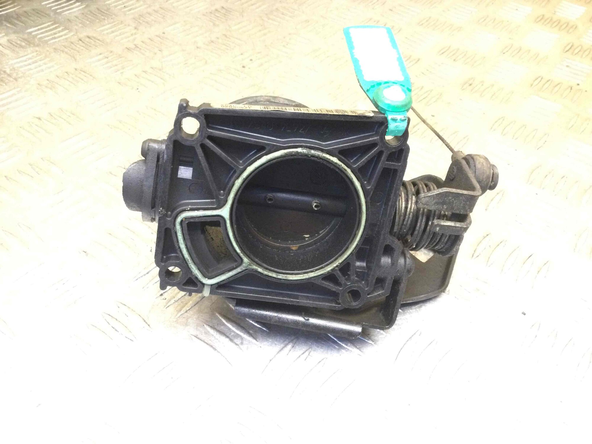 Б/У Заслонка дроссельная Ford Focus 1 поколение [рестайлинг] (2001-2005) 2003 г.