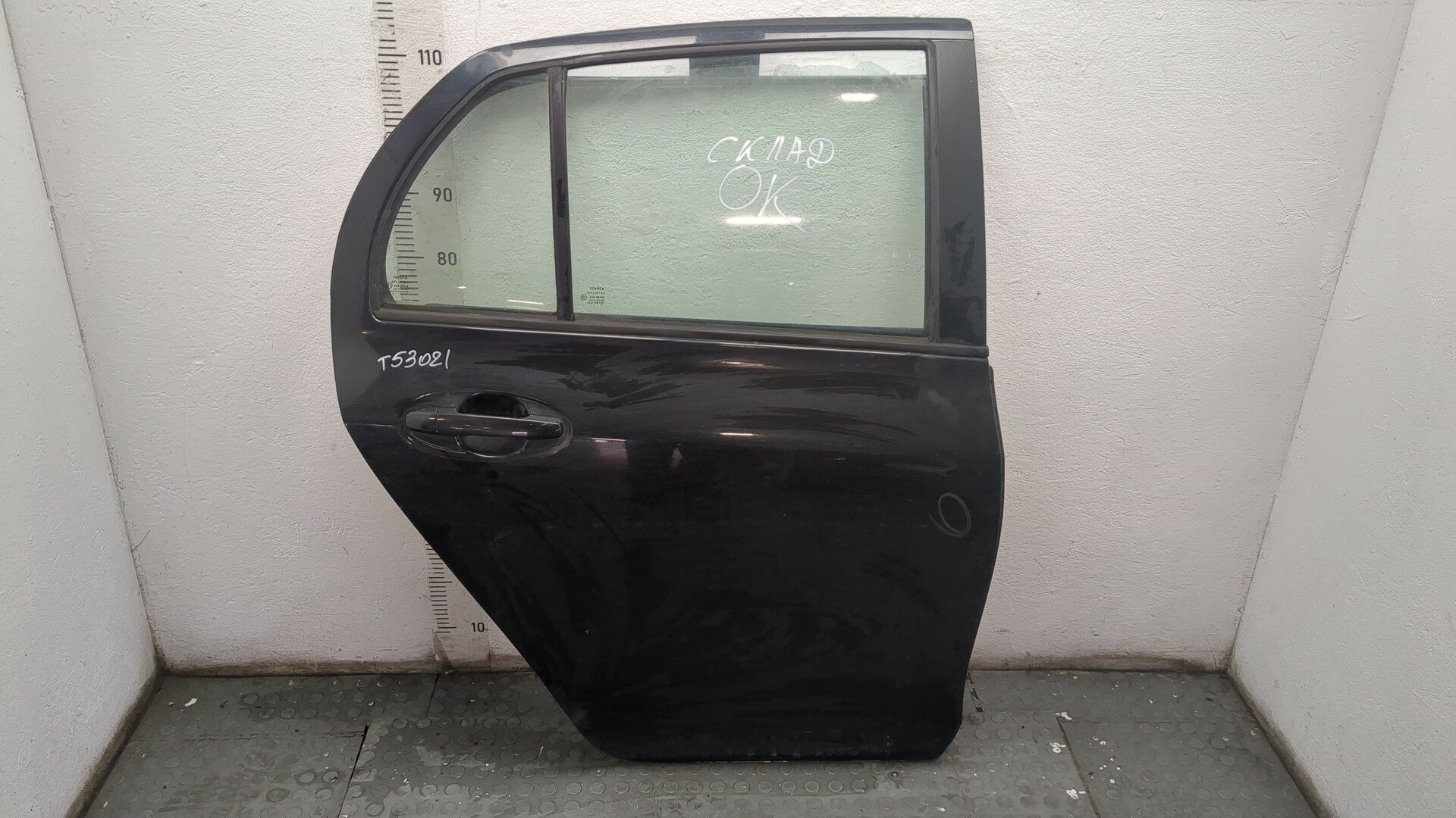 Дверь боковая (легковая) правая задняя Toyota Yaris Б/У