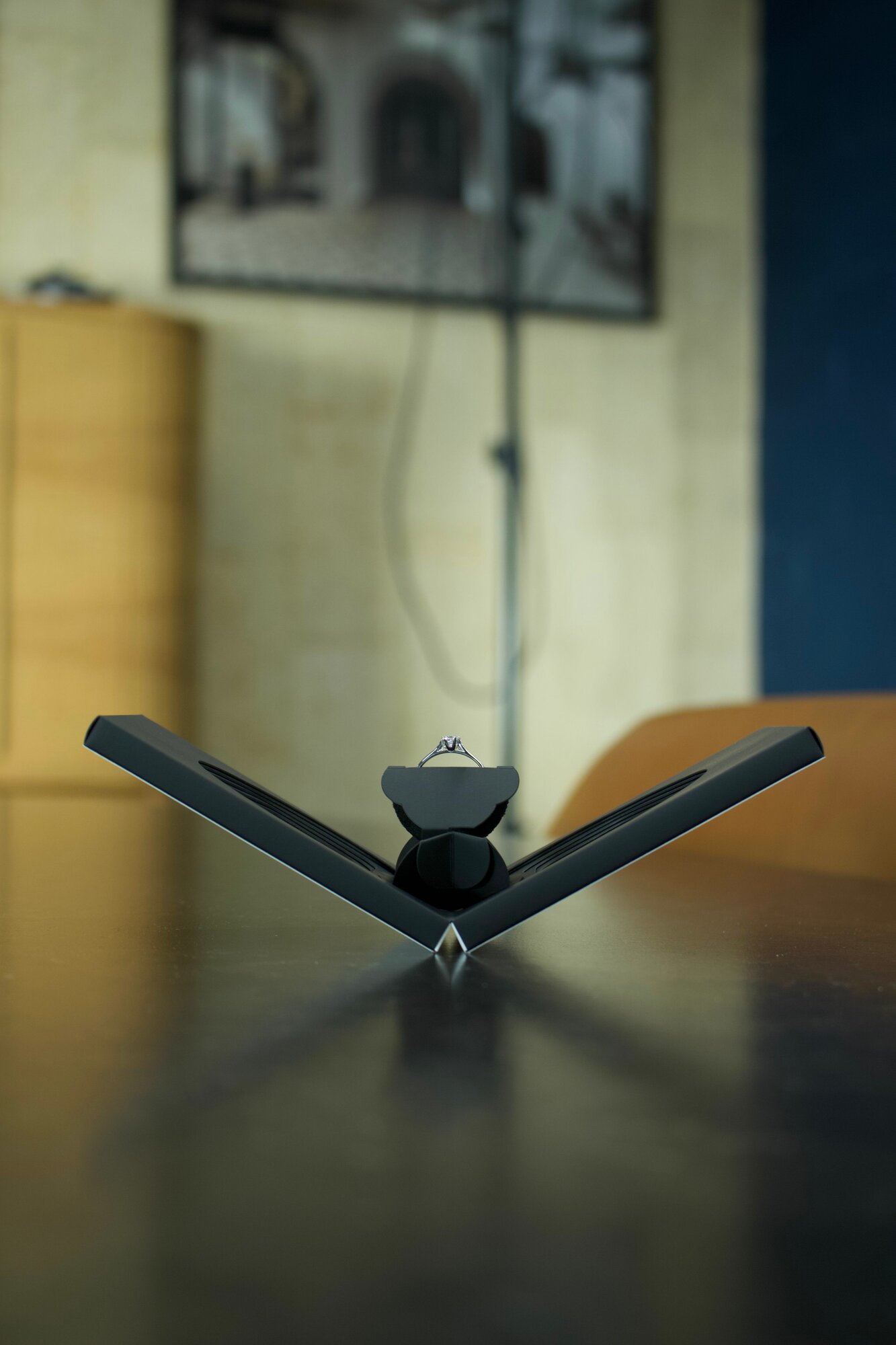 Коробочка для кольца WELLIONS, размер Slim, цвет Контраст. Тонкий футляр для предложения руки и сердца