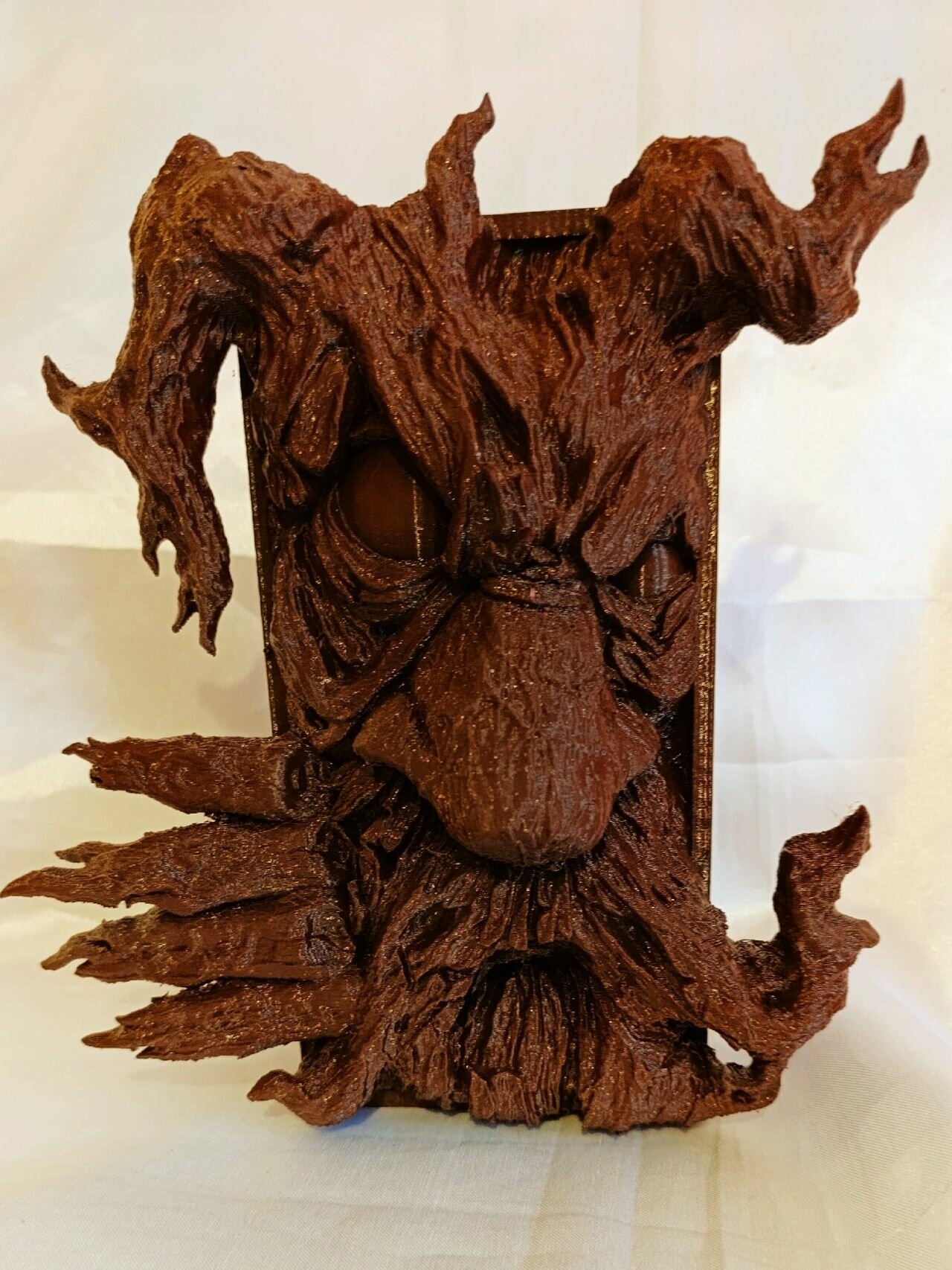 Разделитель-держатель для книг Дерево Монстр/ Дух Леса (Tree Monster) для окрашивания коричневый