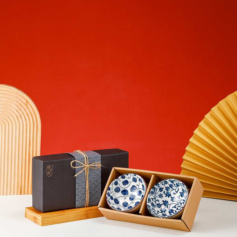 Японский керамический набор посуды в подарок, креативный набор керамических мисок в подарочной коробке, сине-белая фарфоровая миска, подарок на мероприятие