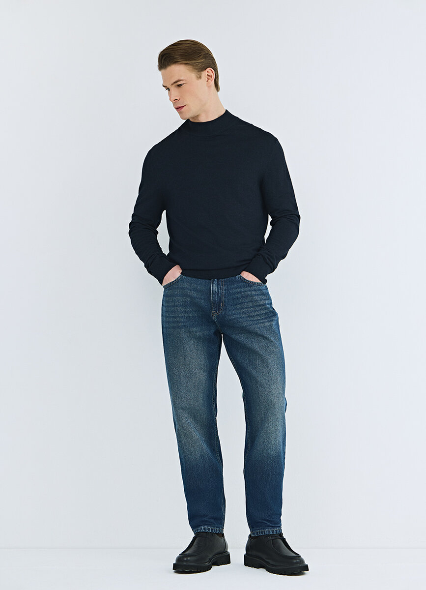 Джинсы зауженные 