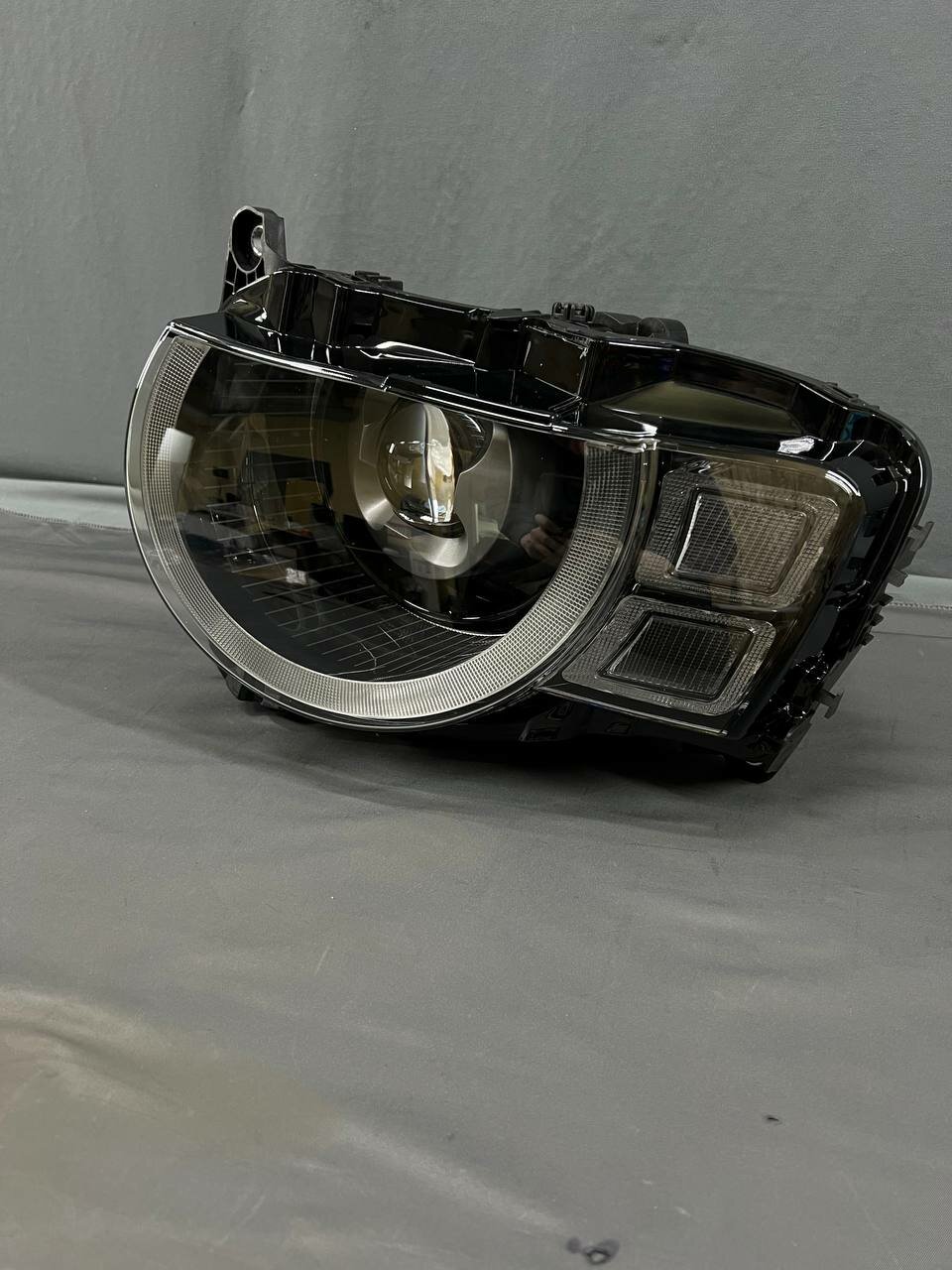 Фара левая Defender DF20066L