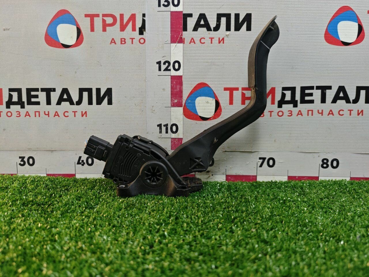 Педаль газа Peugeot 308 1.6 10FHAP 2008 (б/у)