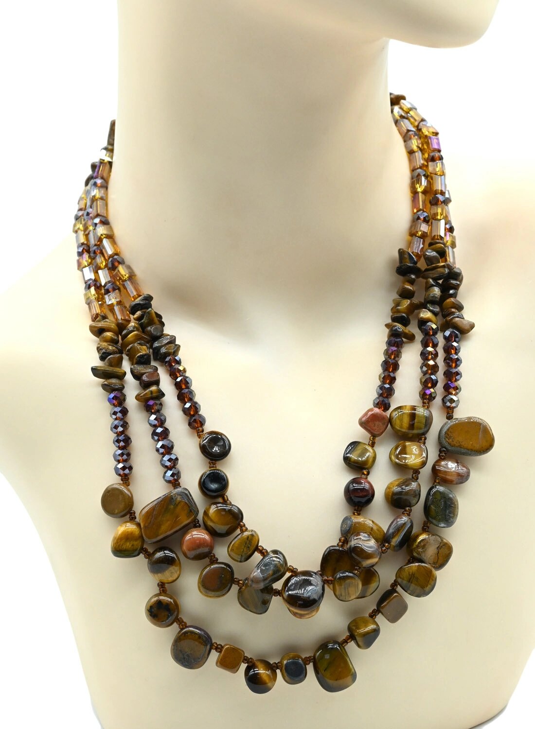 Колье, тигровый глаз