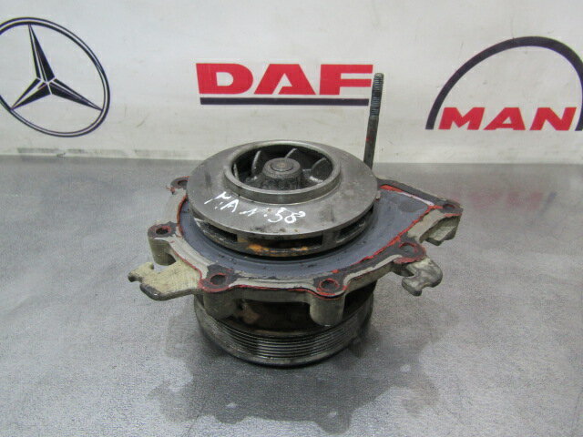 Насос системы охлаждения двигателя D2066 MAN TGA, TGS, TGX