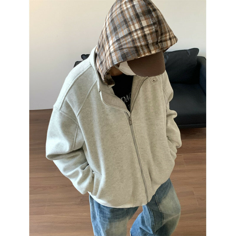 Куртка спортивная