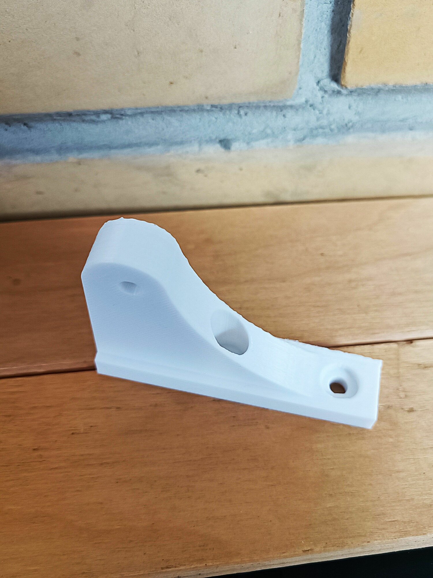 Петля двери средняя холодильника Вестфрост