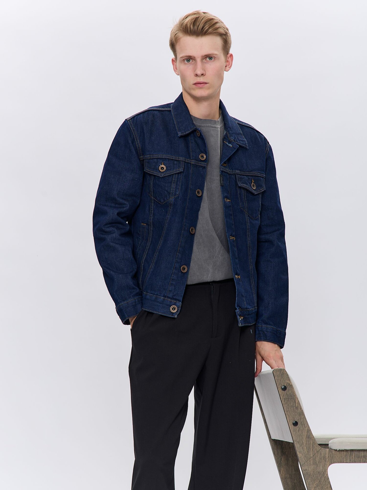 Куртка джинсовая Весна-лето 2025