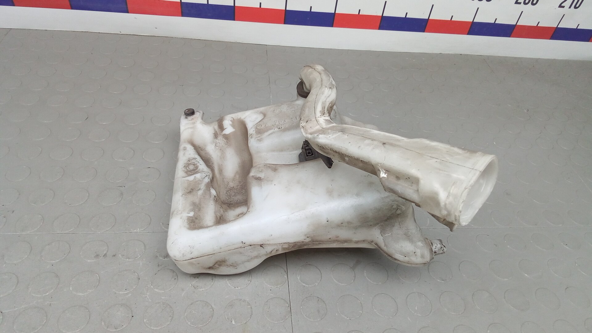 Бачок омывателя MERCEDES BENZ C-CLASS W203