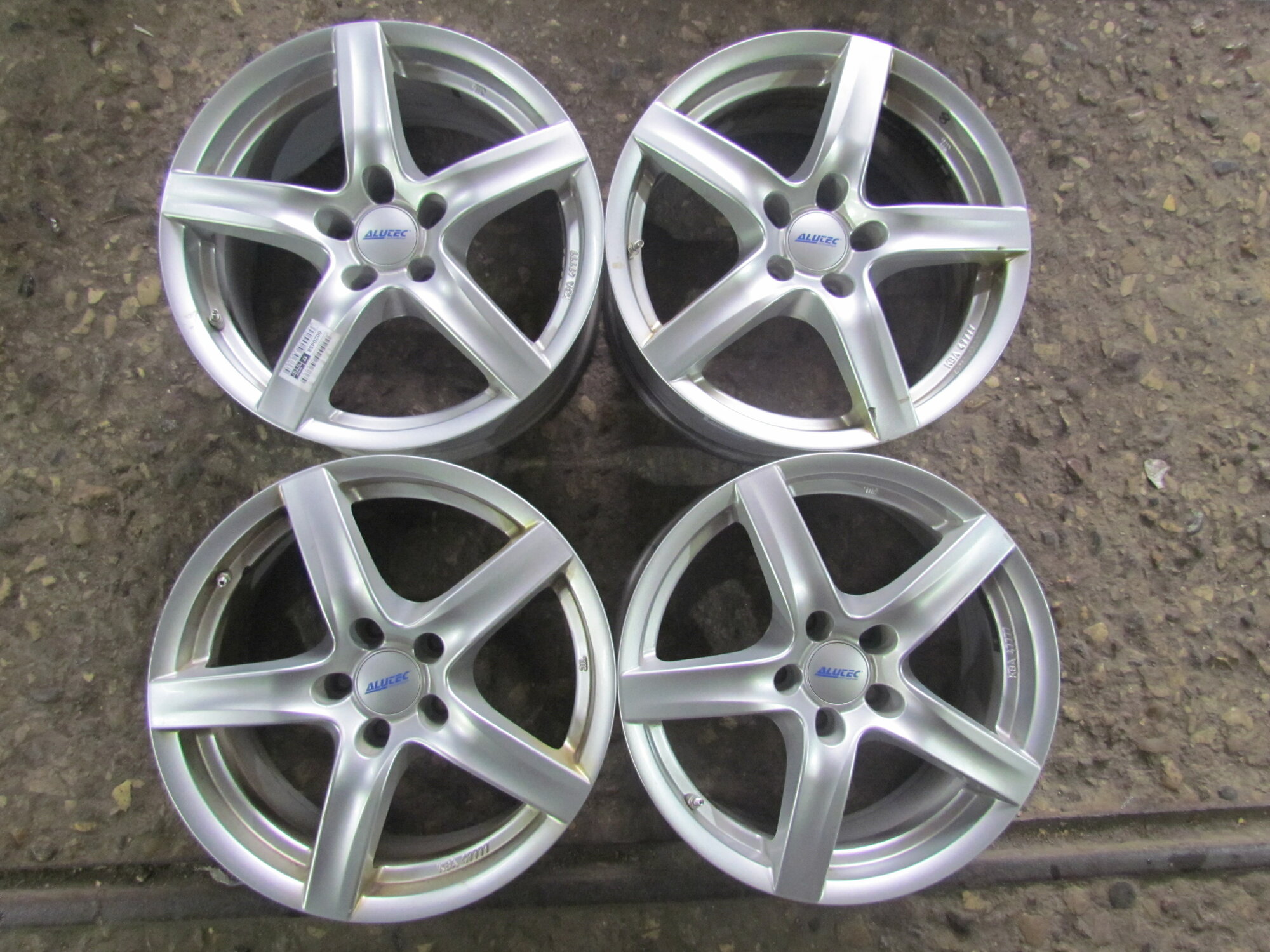 Комплект колесных дисков Citroen R17 7.5J ET35 5*114.3 DIA70.1 (реплика) 0020458