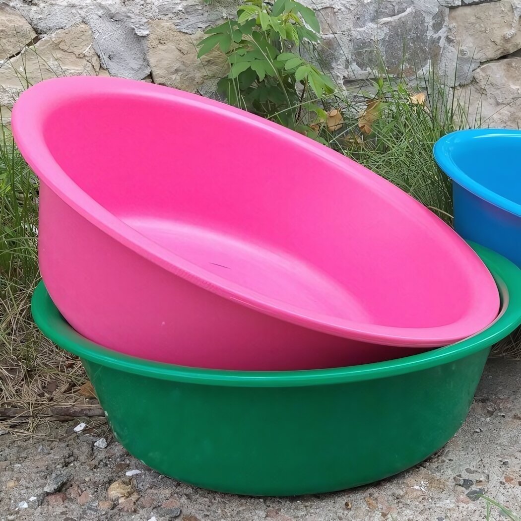 Таз пластиковый круглый 15л, разноцветный принт, прочный и легкий