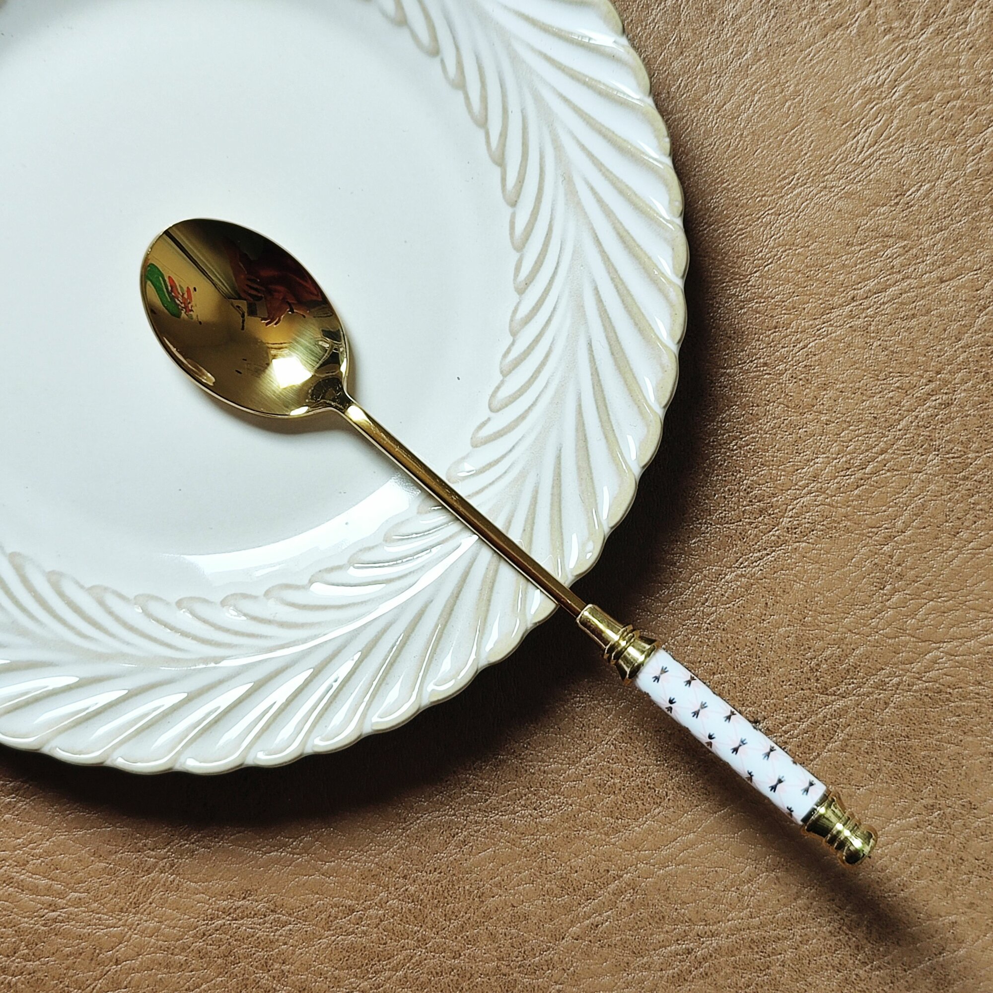 Золотая кофейная ложка, десертная ложка