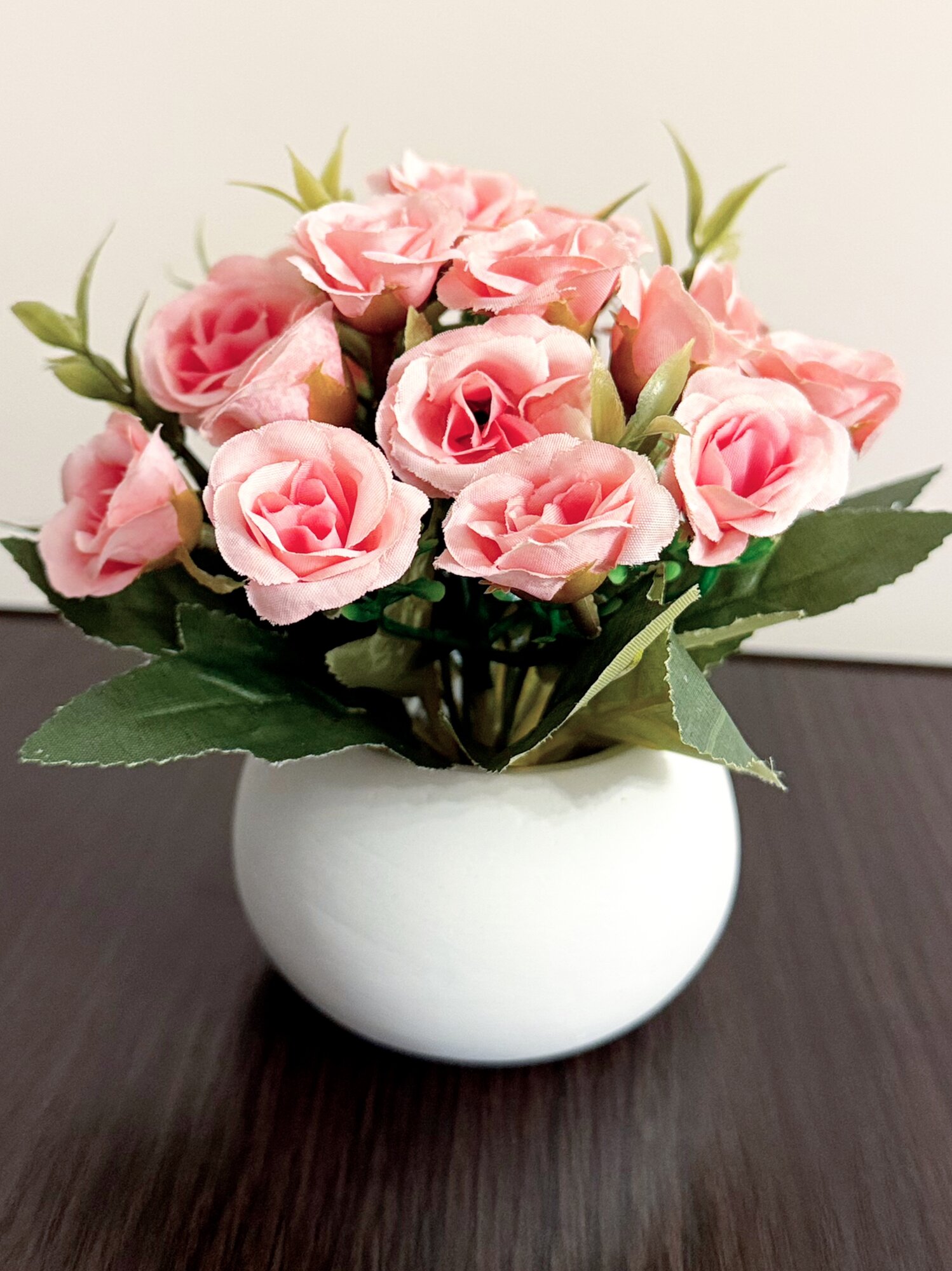 Искусственные цветы для декора / Декоративные растения кашпо / Цветочная композиция для интерьера на стол