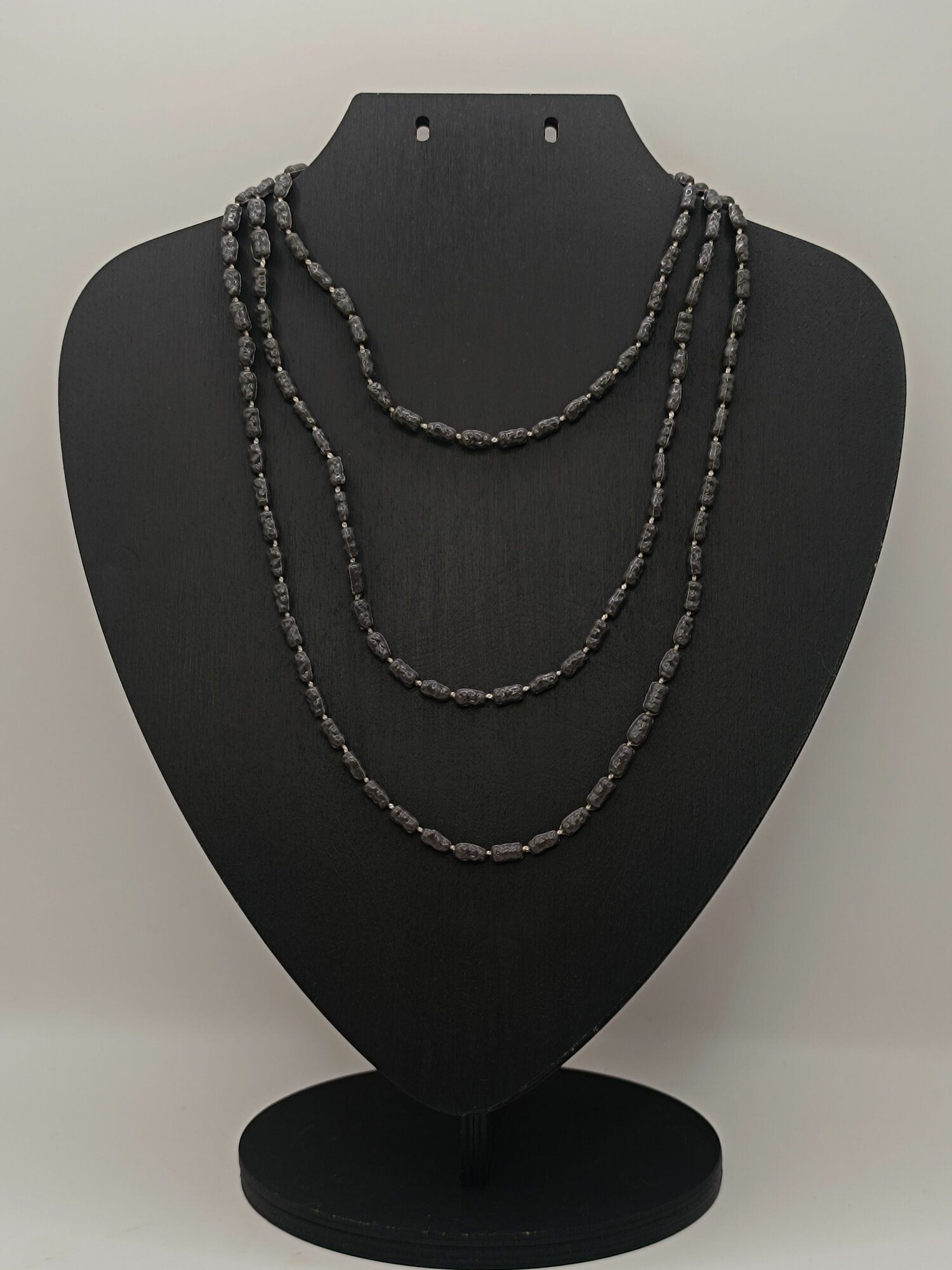 Винтажные длинные бусы, пластик, длина 120 см.