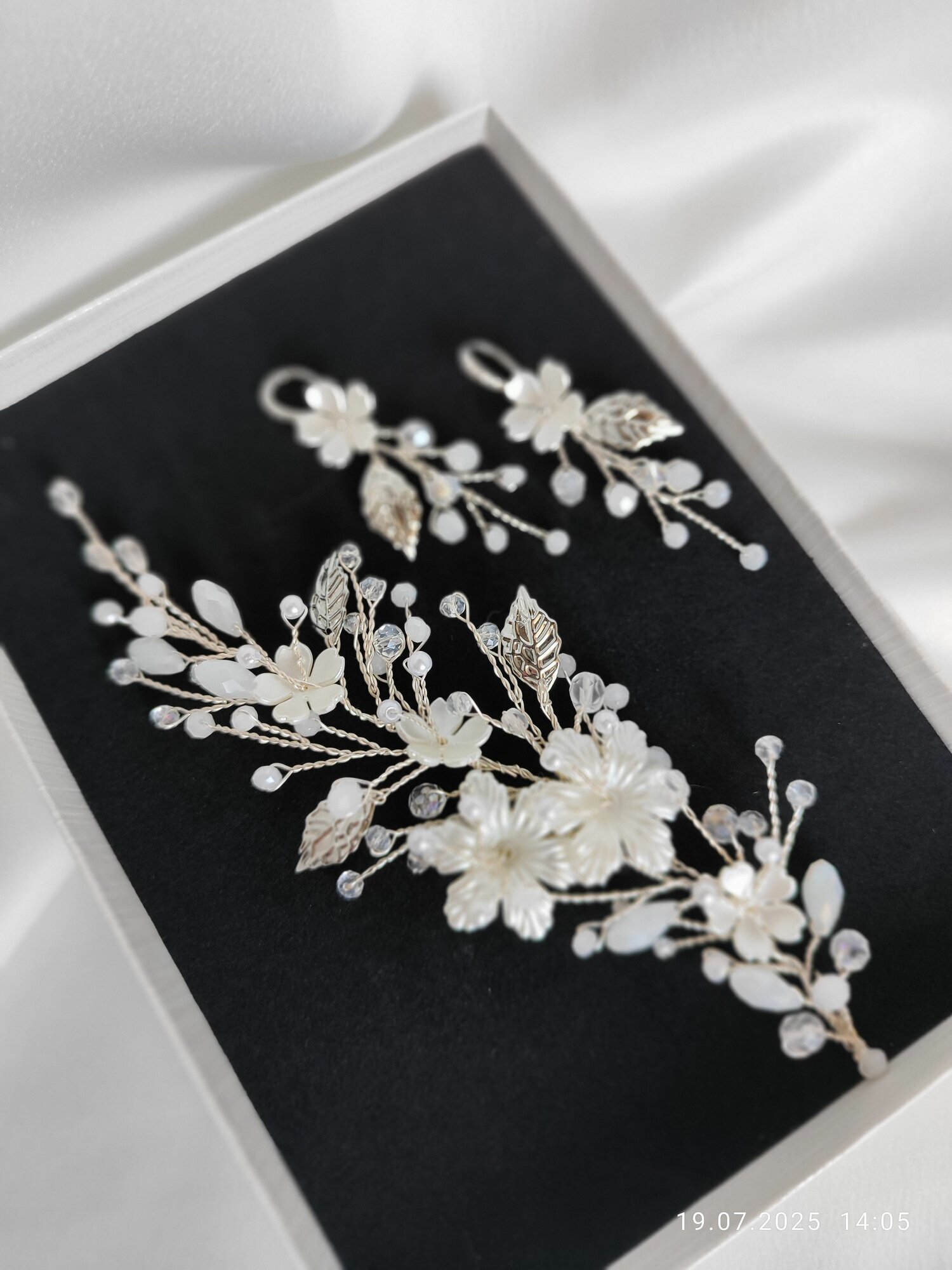 Украшение для причёски