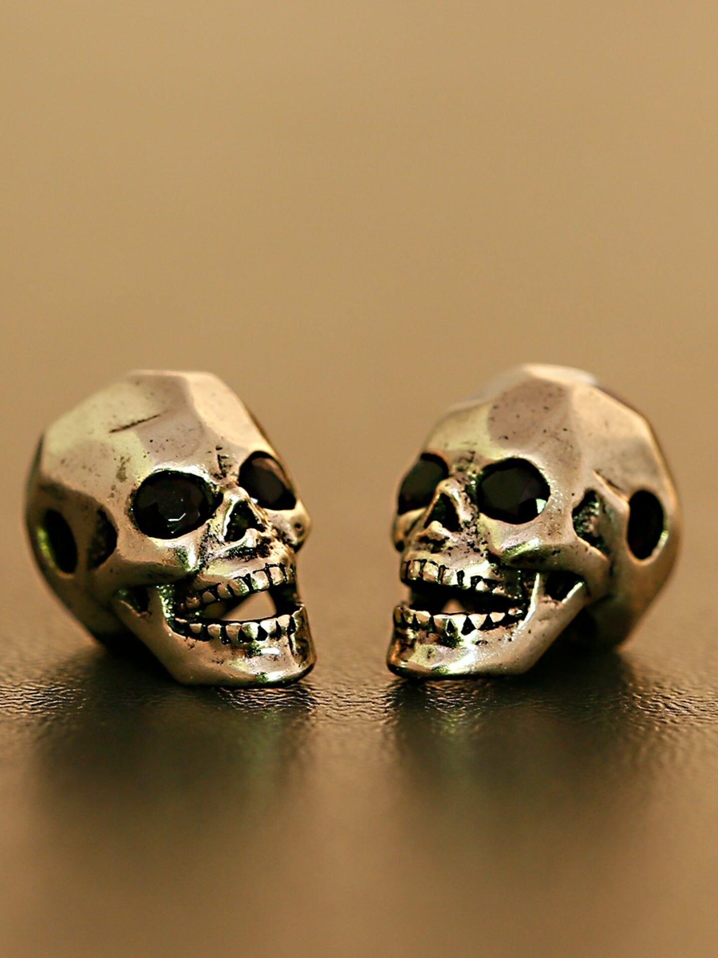 Бусины в Стиле Рок Череп - Черные Кристаллы в Глазах, DIY