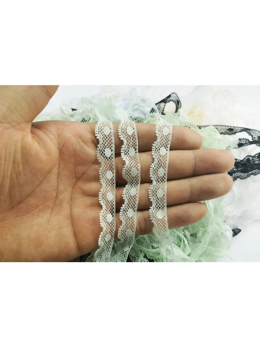 Кружевная лента с точками (1 см, зеленая, 1 метр)