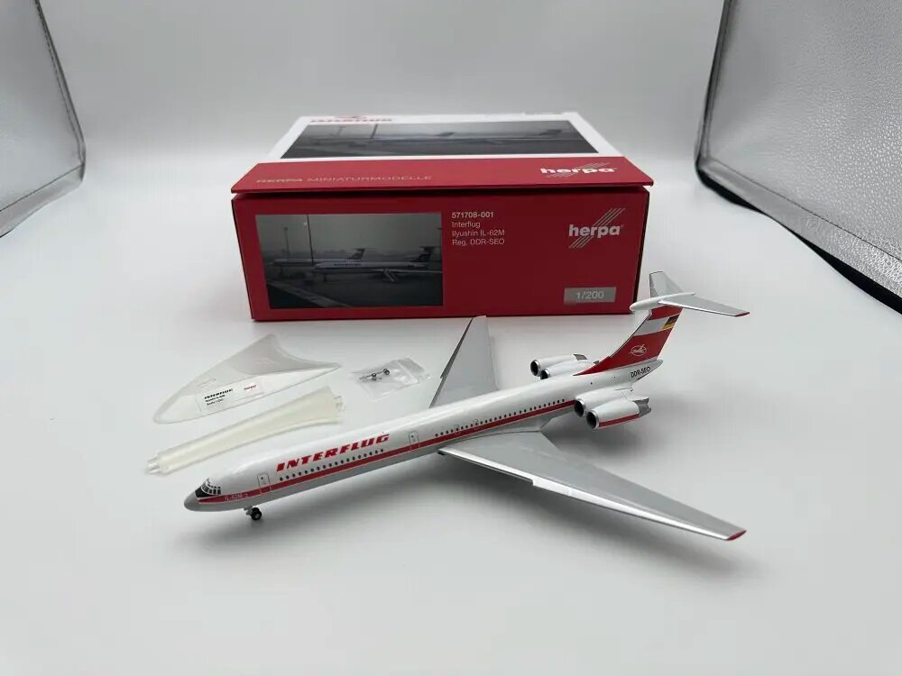 WELLY Herpa Wings Ильюшин IL-62 1/200 металл DDR-SEO 571708