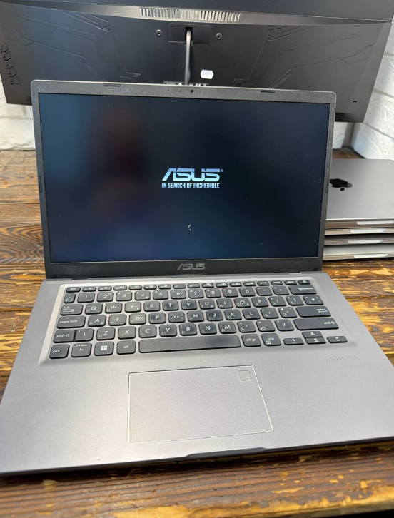 Asus ExpertBook P1412C Intel Core i5-1135G7 2.40Ghz, SSD 256 gb, RAM 16 gb, [FullHD] серый, win11