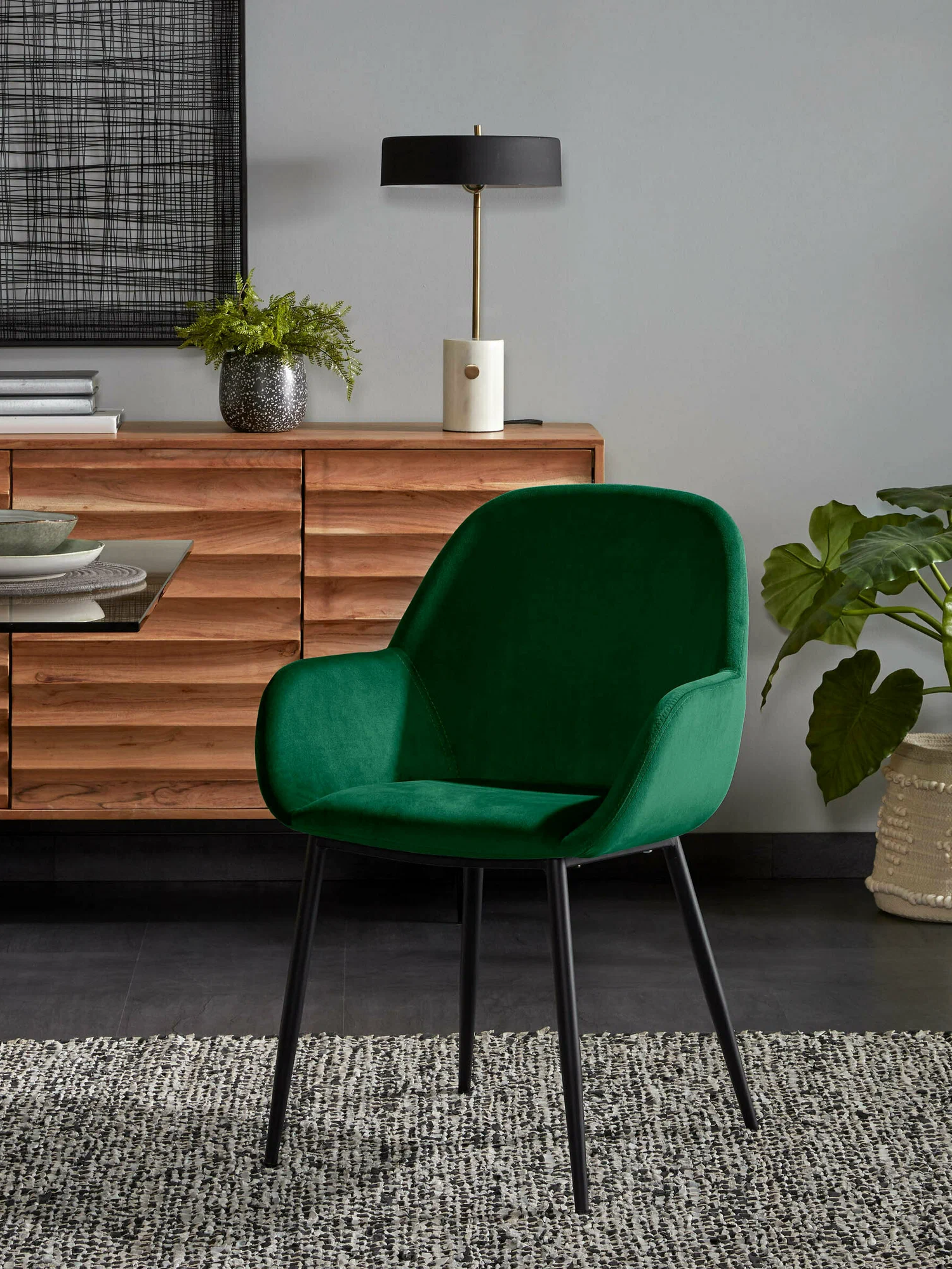 Кресло La Forma "Konna", обивка бархат, цвет зеленый, наполнитель поролон