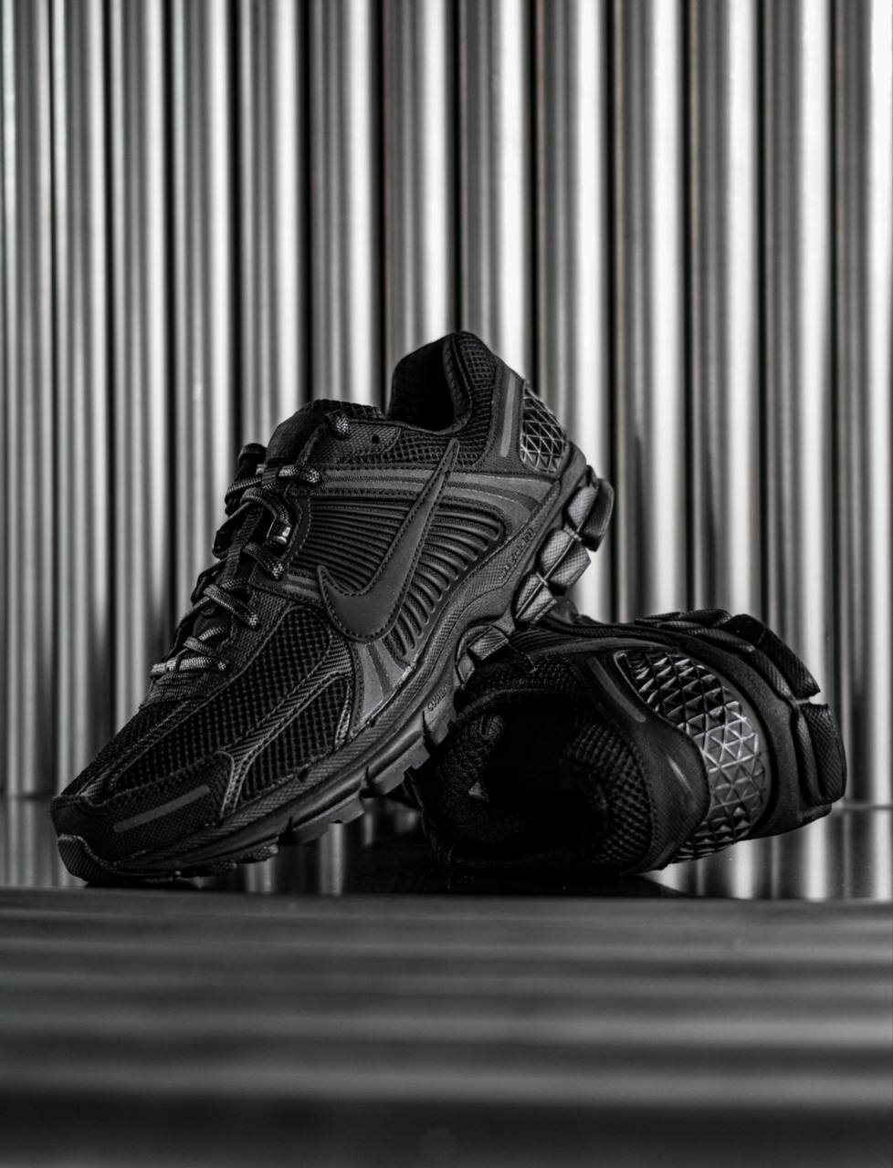 Кроссовки Zoom Vomero 5 “Triple Black”