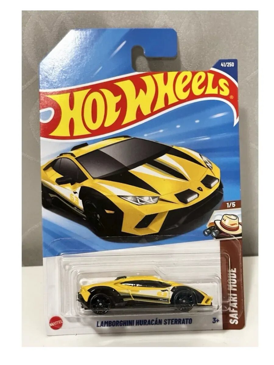 Машинка коллекционная Lamborghini Huracán Sterrato