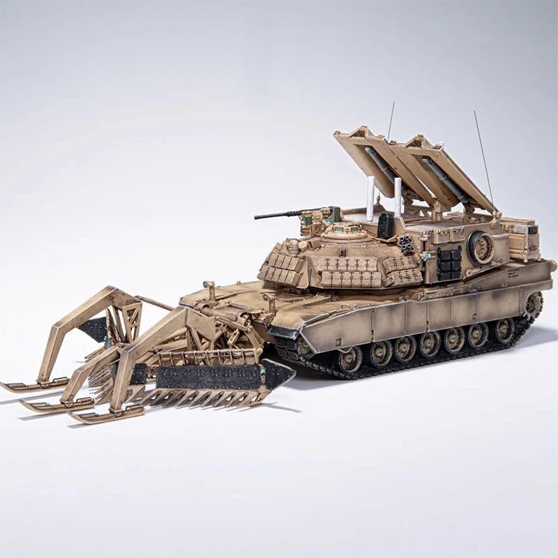 Модель танка M1ABV 1/72, цвет B