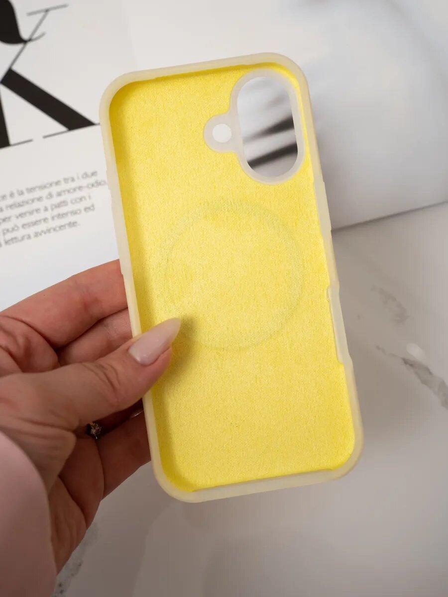 Чехол О'кейси, MagSafe, для iPhone 17, защита камеры, жёлтый — фото 1