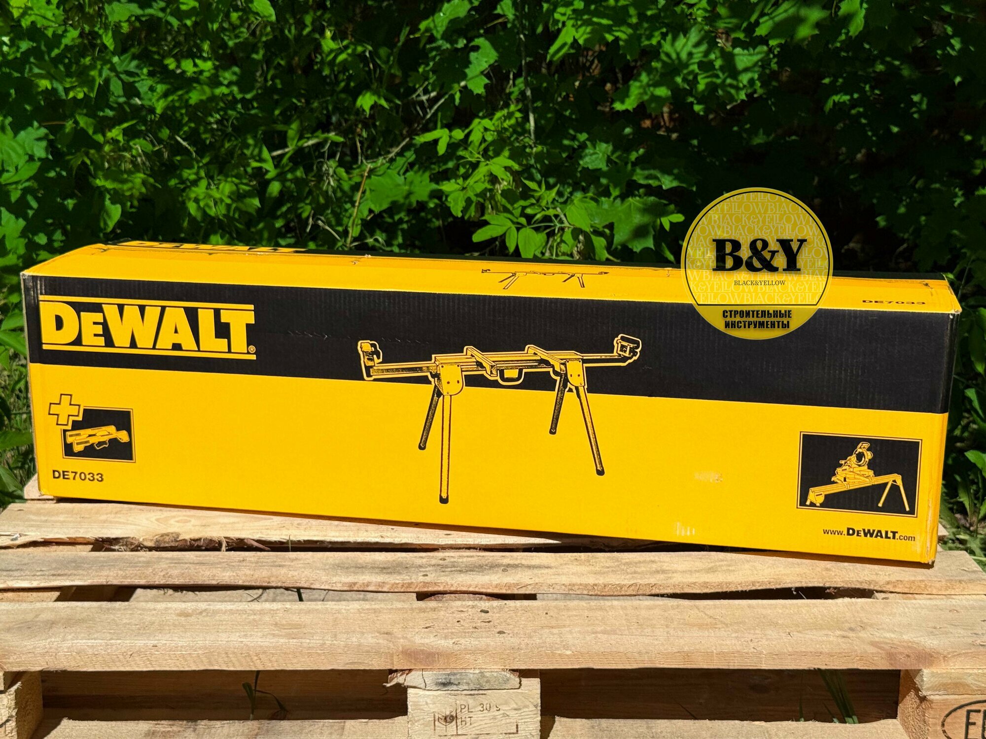 Универсальная подставка для торцовочных пил DeWALT DE7033