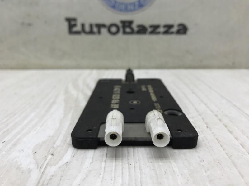 Антенный разветвитель Mercedes-Benz W211 A2118208689