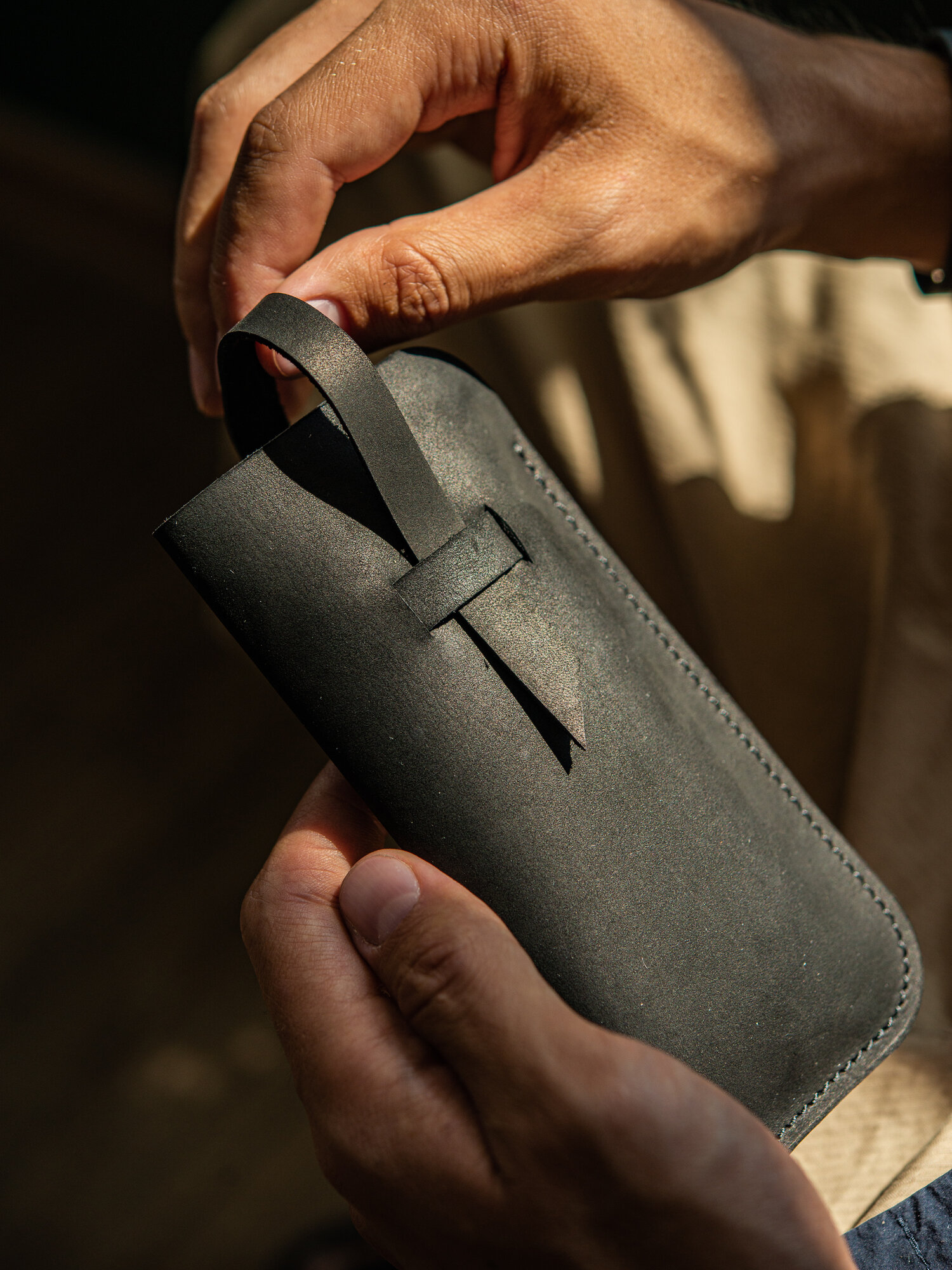 Футляр для очков из натуральной кожи, кожаный очечник с ремешком, чехол для очков унисекс: мужской или женский