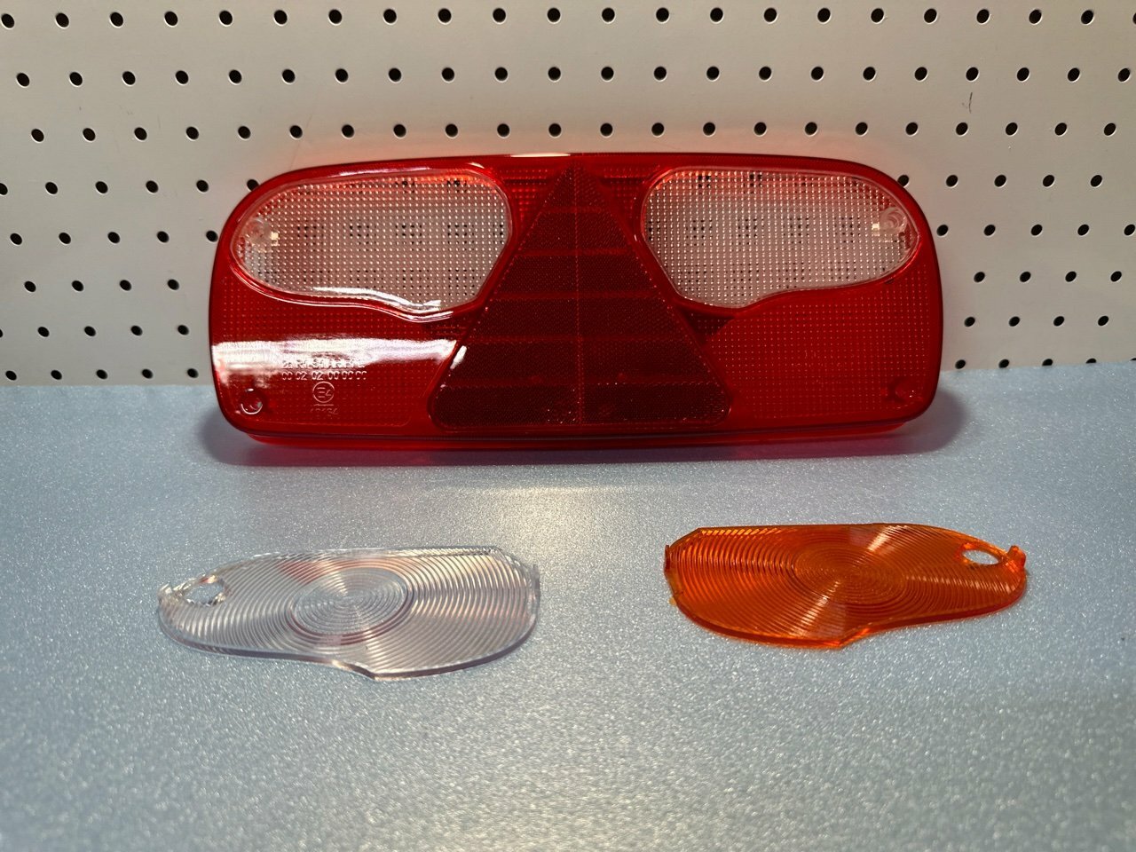 Стекло заднего фонаря прицепа KOGEL Ecopoint Кроне правое/левое (Кёгель)