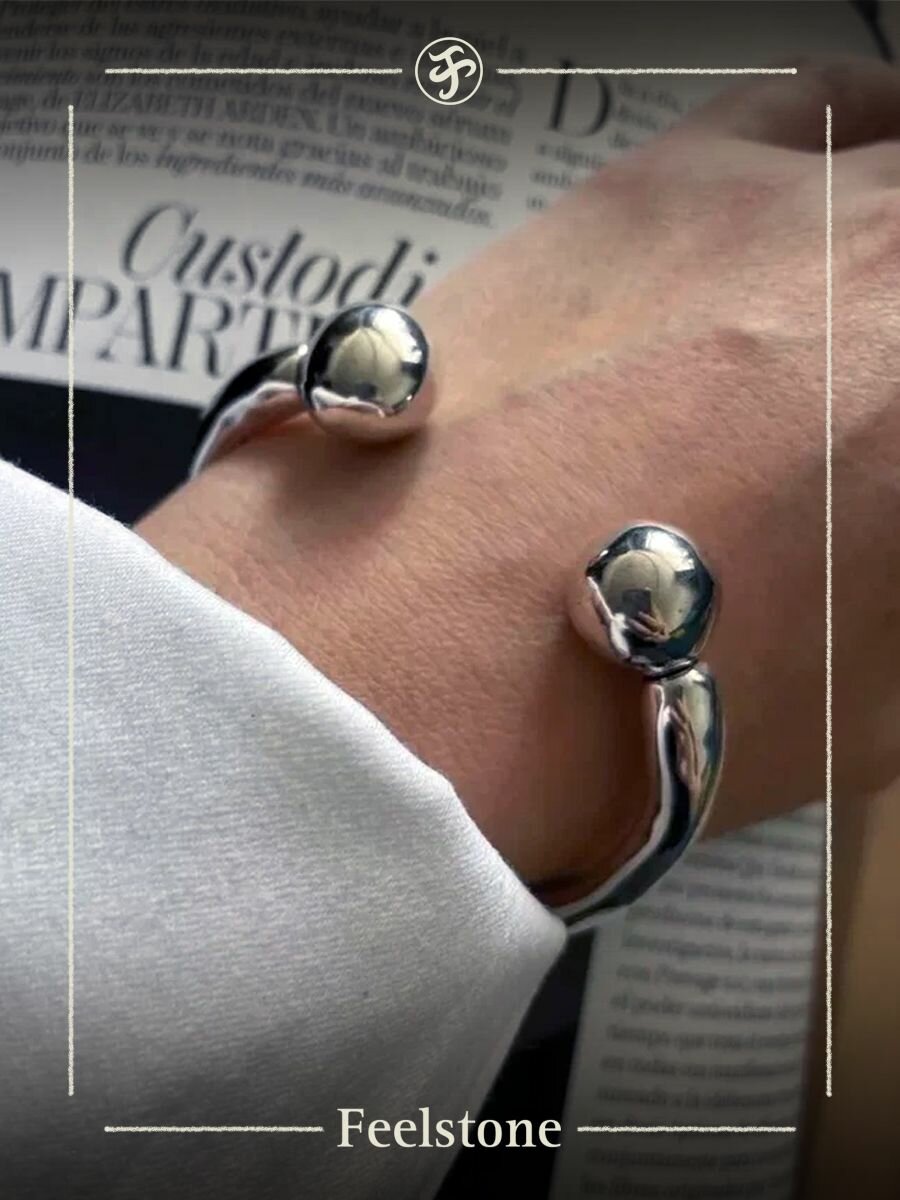 Незамкнутый браслет