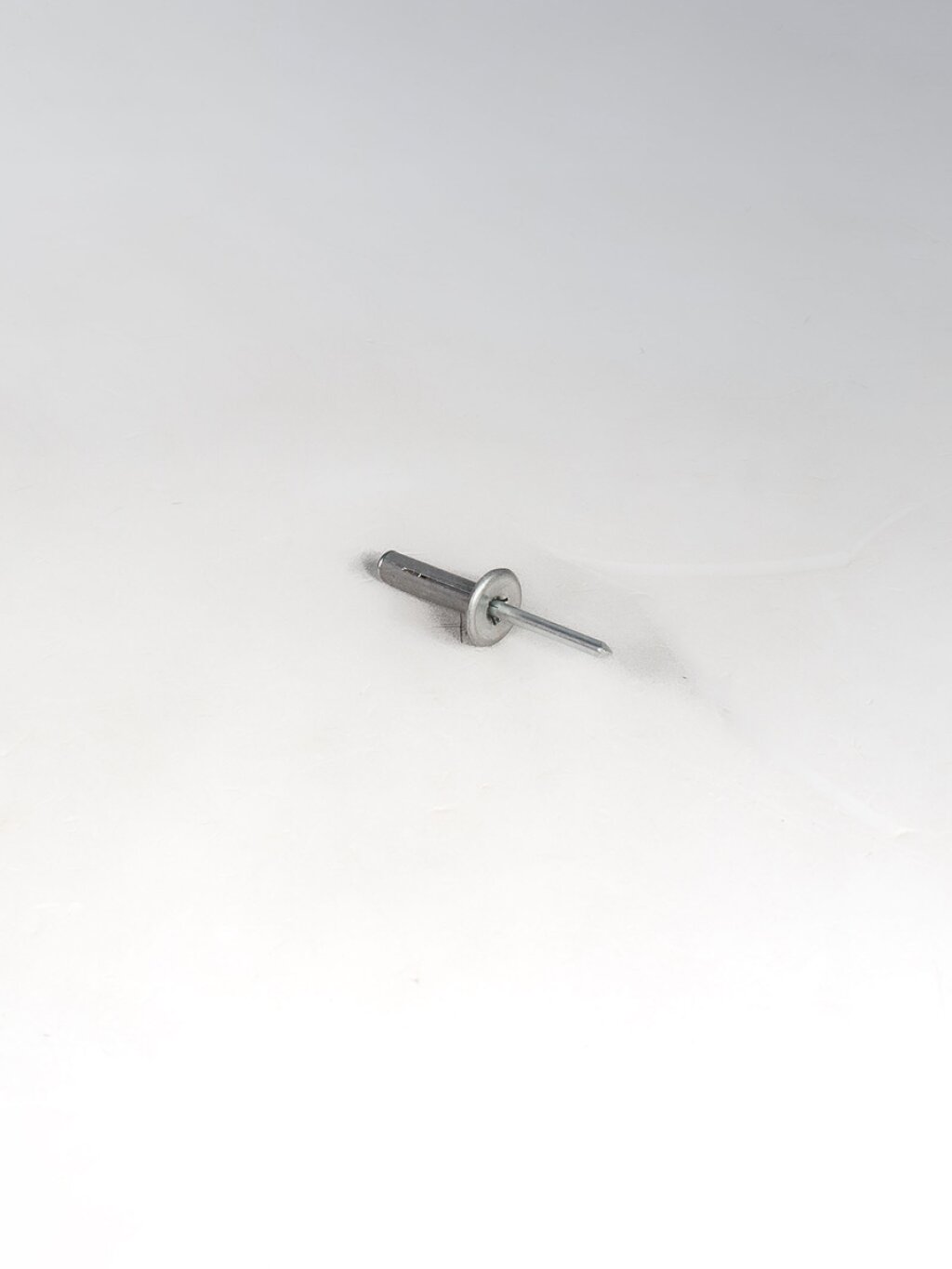 Заклёпка Renault 7703072362