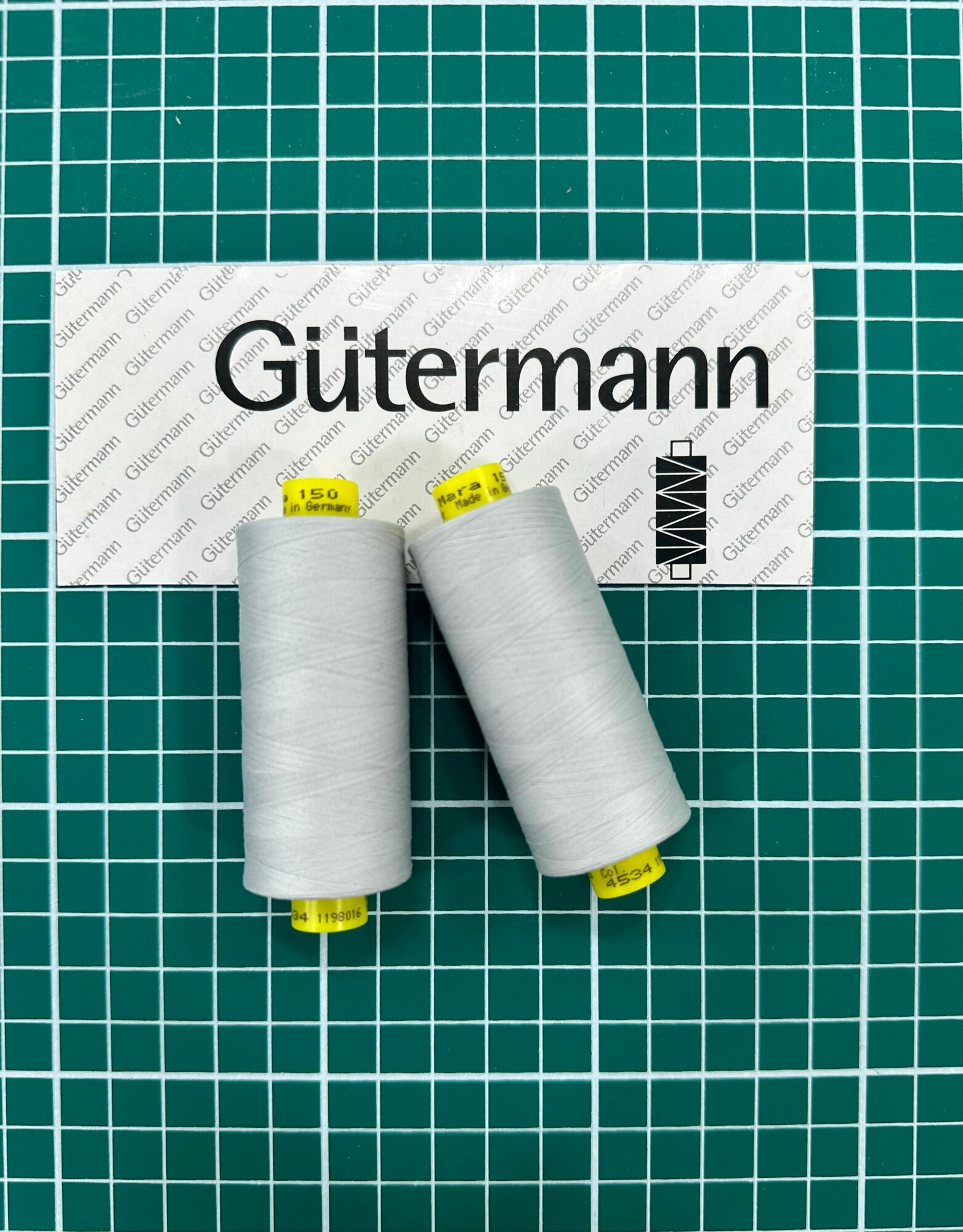 Gutermann Mara 150; col: 4534 (1000 м) Нитки для шитья