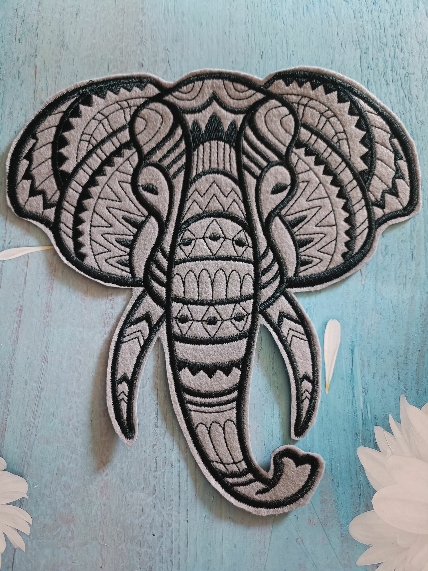 Нашивка Слон серый. 20х19 см