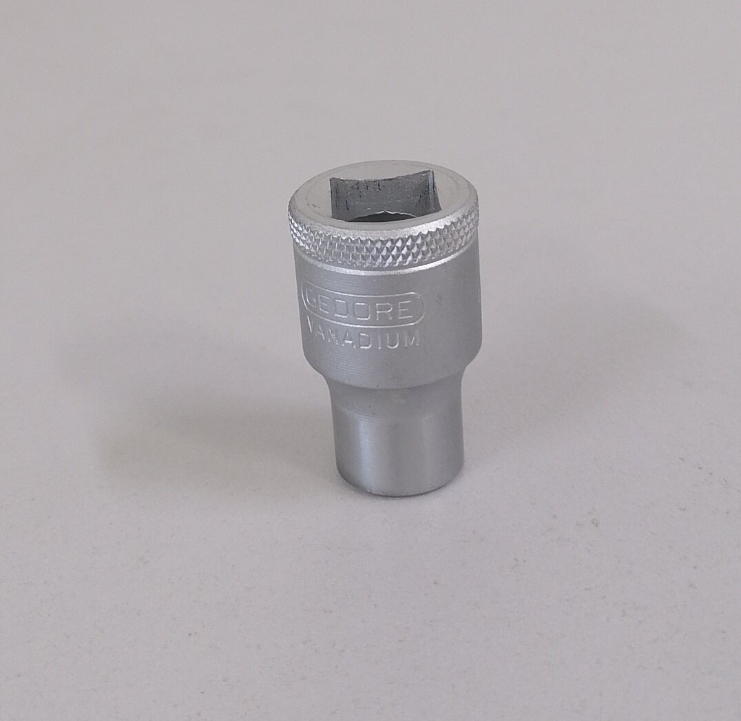Шестигранная торцевая головка 19-11 с приводом 1/2", размер: 11 мм Gedore 6130370 Германия